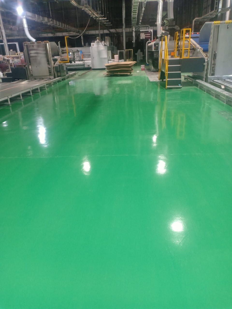 THI CÔNG SƠN NỀN EPOXY NHÀ MÁY BAO BÌ SETTSU CARTON VIỆT NAM